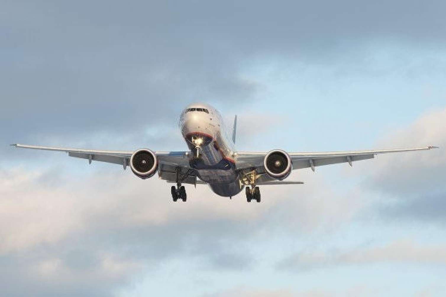 Bakı və Düşənbə arasında birbaşa aviareyslər açıla bilə...